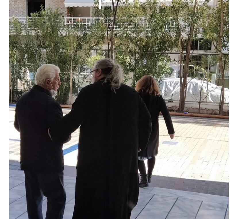 Οργή γονέων: Ωμή παρέμβαση Μητροπολίτη Λαρίσης και πολιτικών κύκλων στα ...